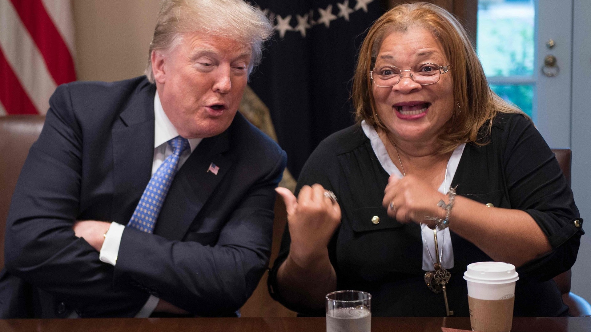 Trump se reúne con la defensora pro-vida Alveda King y sobreviviente ...