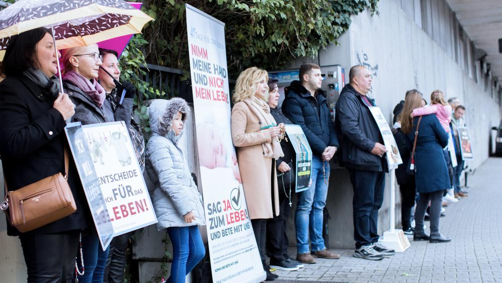 Corte alemana ratifica la prohibición de las oraciones cerca del centro ...